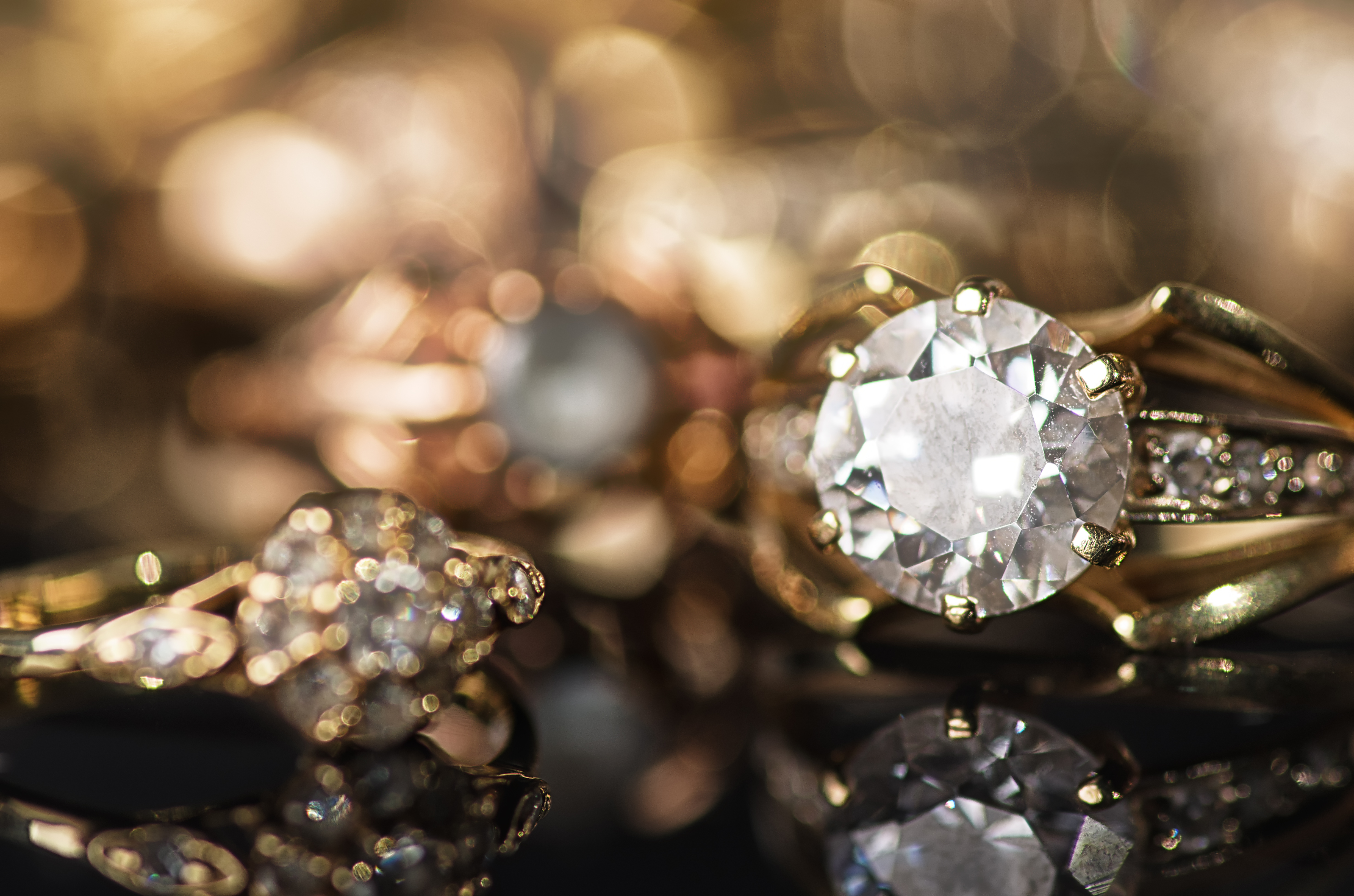 How to set up a jewellery business | Start Up Loans